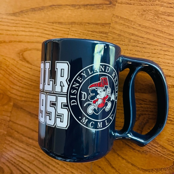 Disney | Dining | New Disney Parks Collectible D Handle Mcmlv Mug ...